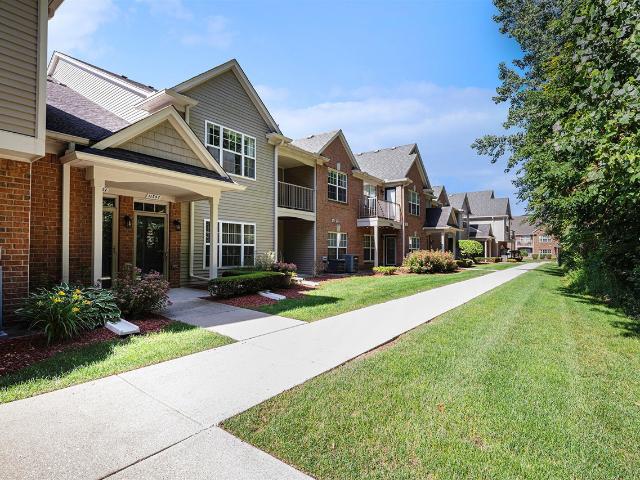 11347 N Woods Drive