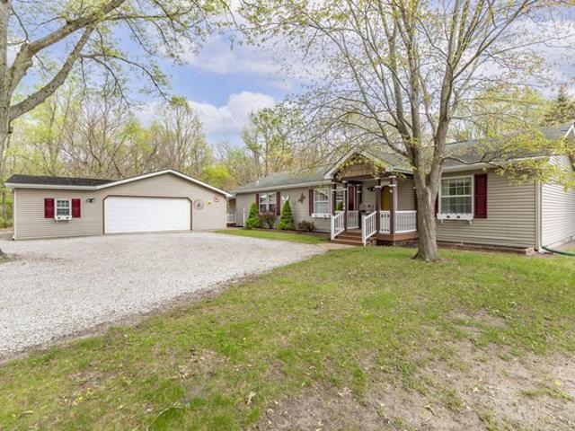 11344 Cumberland Rd, Demotte, IN 46310