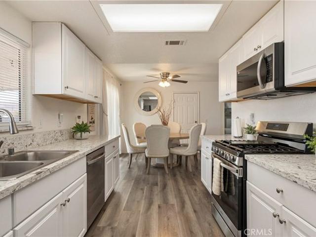 11345 Otowi Rd, Apple Valley, CA 92308