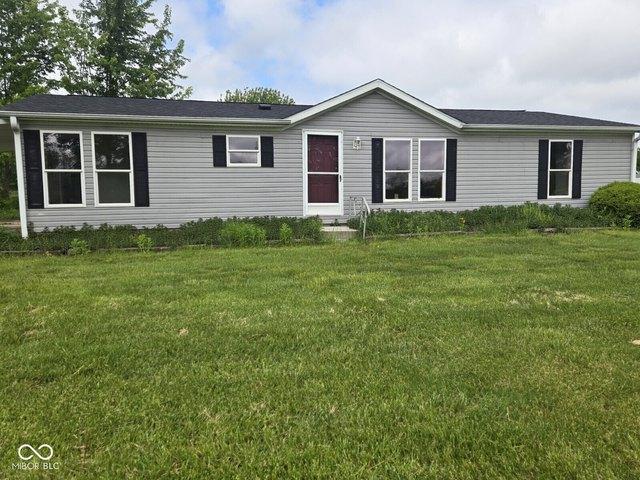11349 S Singhurst St, Terre Haute, IN 47802