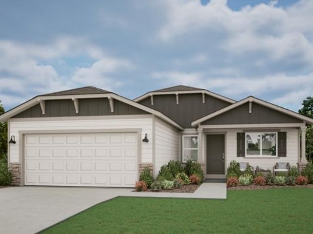 1134 NW Fairway Rd, Madras, OR 97741
