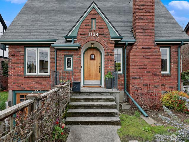 1134 N 78th St, Seattle, WA 98103 | MLS #2508 | Compass