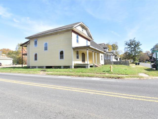 1134 College Street