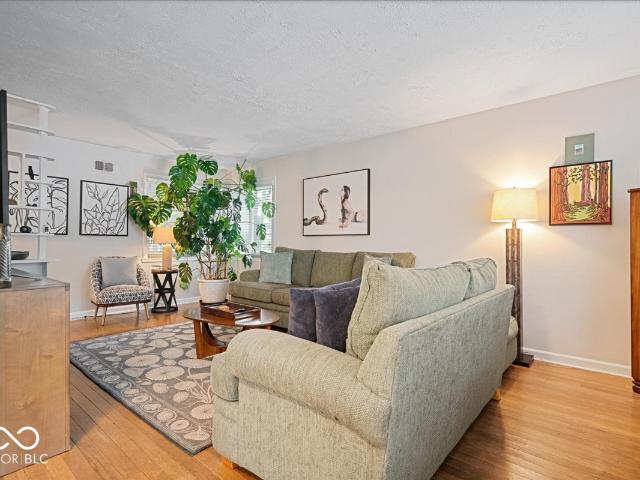 1134 E 56th Street