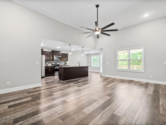 1134 Eagles Nest Ln