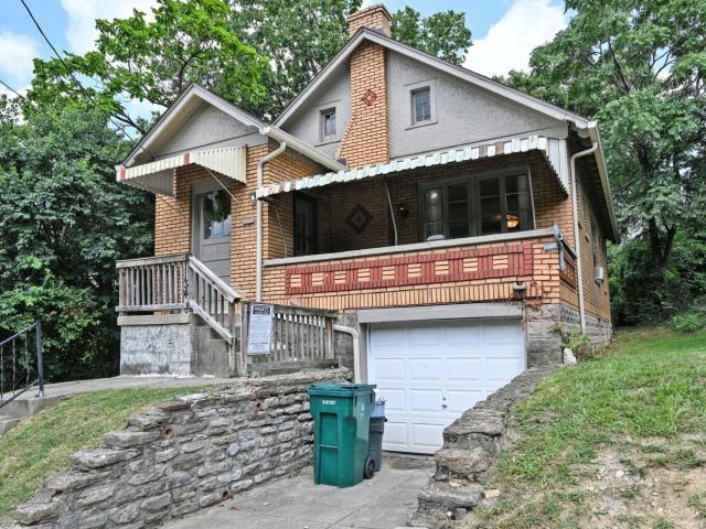 1134 Fairbanks Avenue