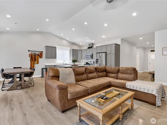 1134 Falcon Court