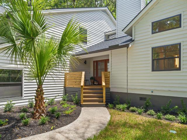 1134 Greenview Lane