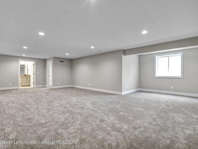 1134 Peninsula Drive