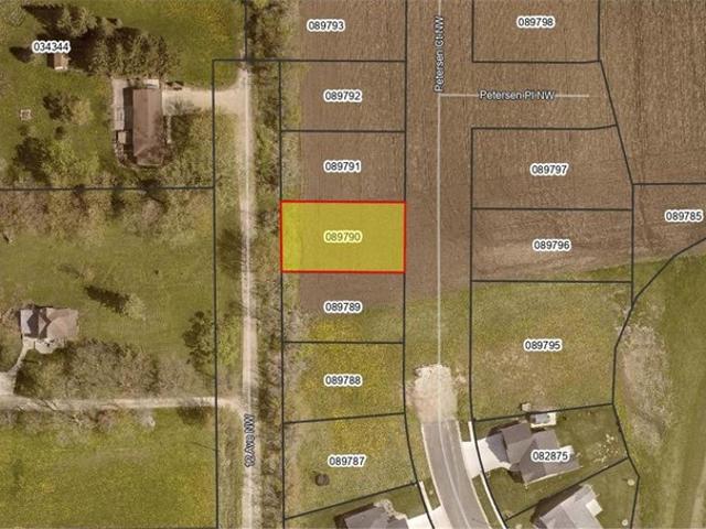 1134 Petersen Ct NW, Stewartville, MN 55976