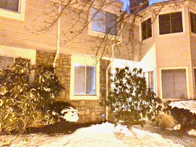 1134 Schmidt Lane