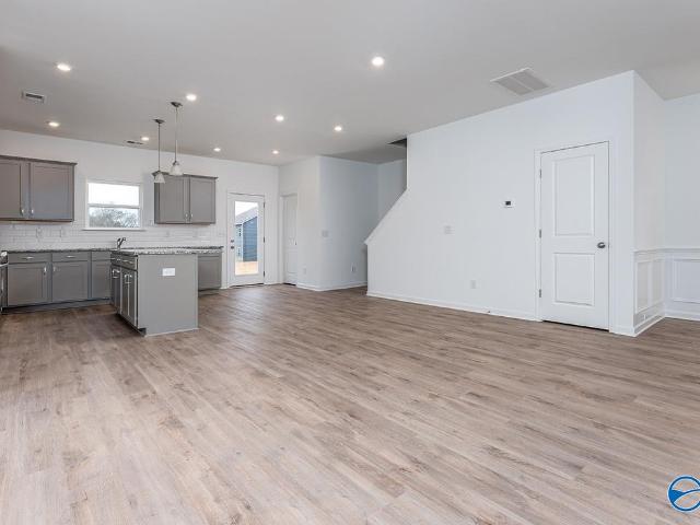 1134 Tanger Glen Trail NW