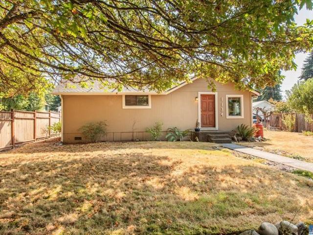 1134 W 18th St, Port Angeles, WA 98363