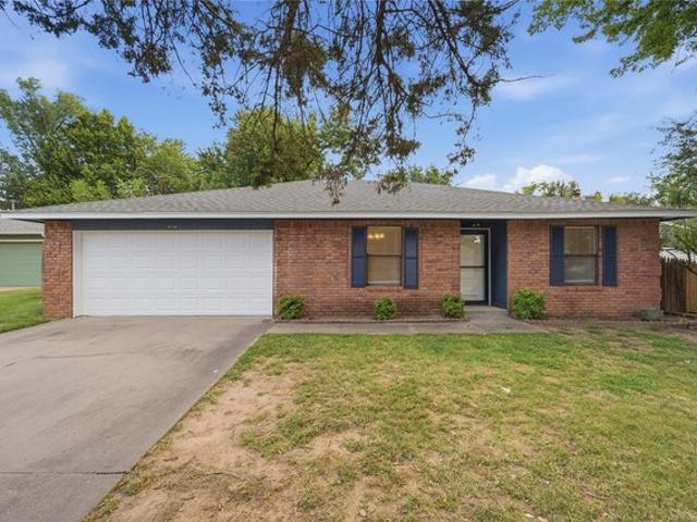 1134 W Austin St, Broken Arrow, OK 74011