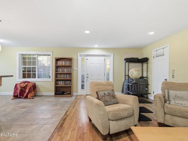 1134 Wallace Rd