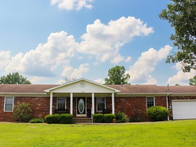 1134 Whit Ln, Madisonville, KY 42431