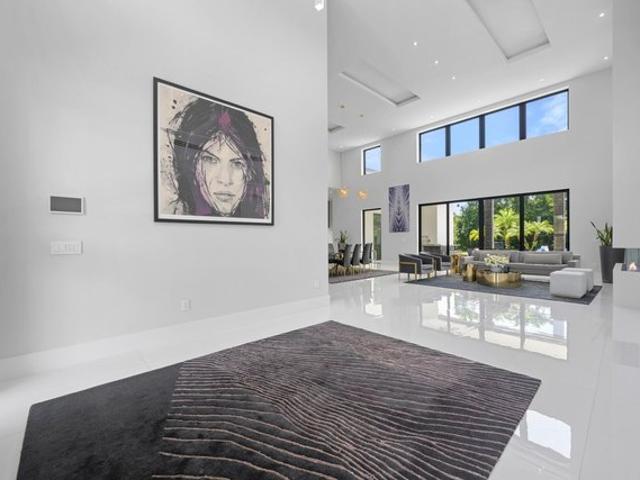 11350 NW 8th St, Plantation, FL 33325