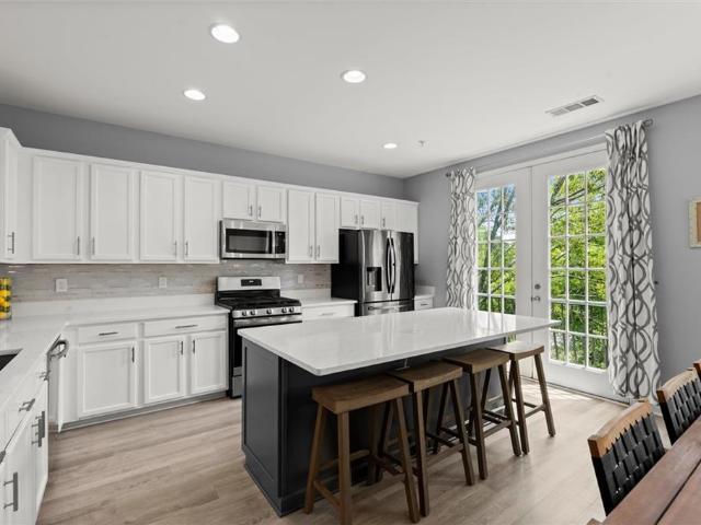 11352 Musette Circle
