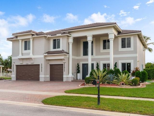 11352 Regatta Ln, Wellington, FL 33449