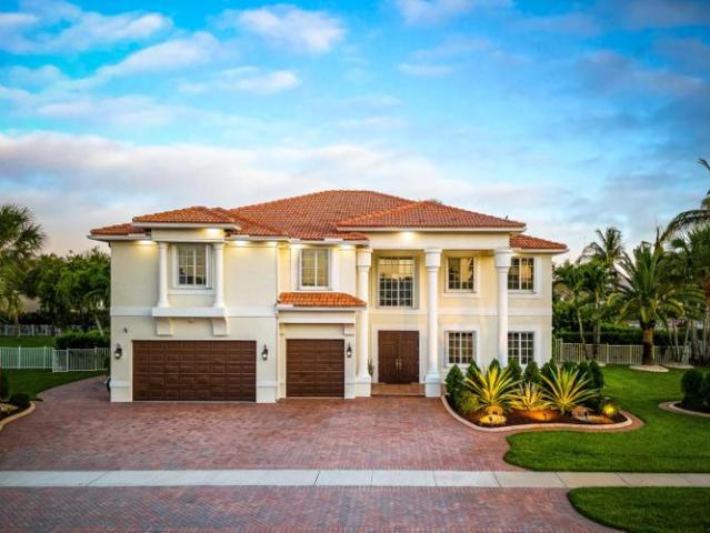 11352 Regatta Ln, Wellington, FL 33449