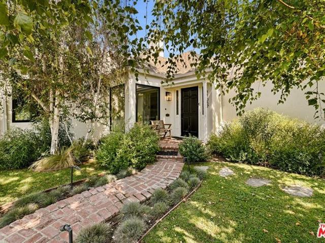 11357 Aqua Vista St, Studio City, CA 91602