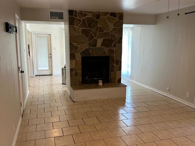 11355 Crescent Peak