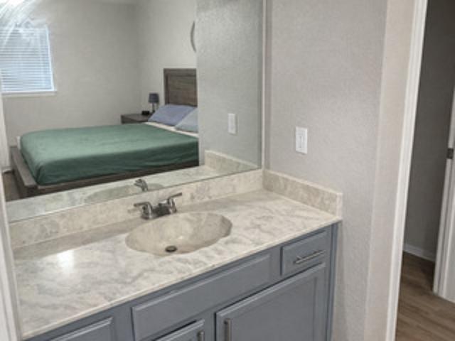 11355 Olney