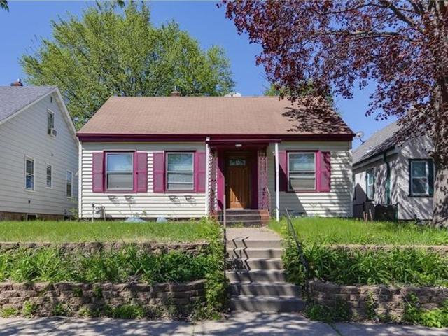 1135 Magnolia Ave E, Saint Paul, MN 55106