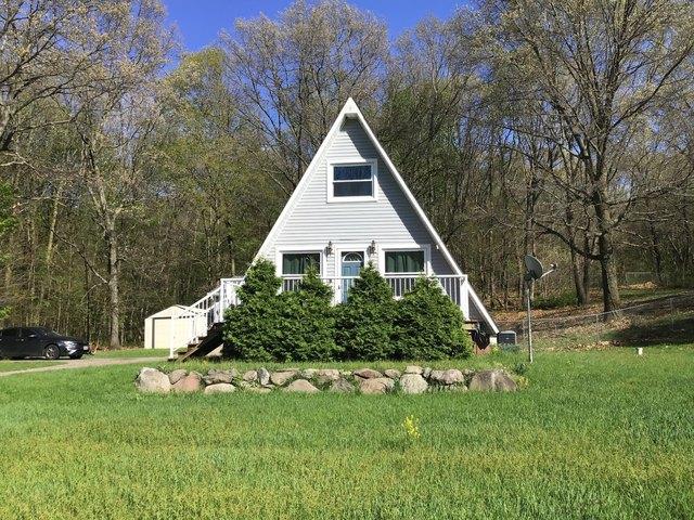 1135 Marsh Rd, Plainwell, MI 49080