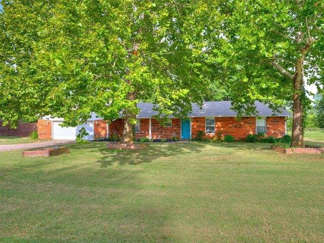 1135 Mockingbird Cir, Choctaw, OK 73020