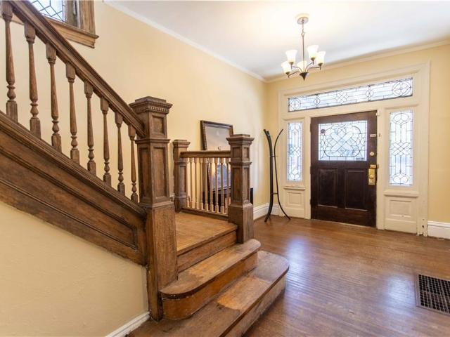 1135 N St Clair St, Pittsburgh, PA 15206 | MLS #1747