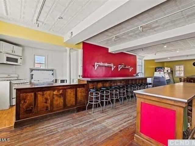 1135 New York 295