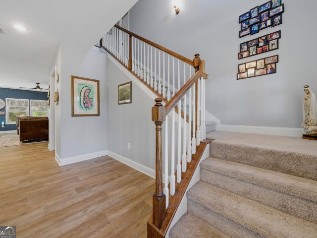 1135 awenasa drive