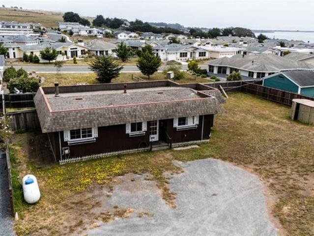 1135 Bay View St, Bodega Bay, CA 94923