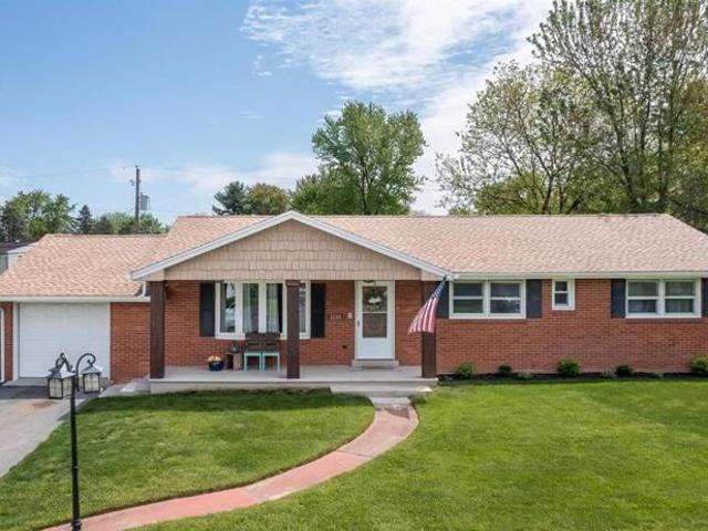 1135 Brookside Rd, Lower Macungie Twp, PA 18106