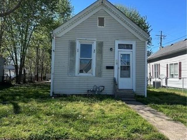 1135 Chartres St, New Albany, IN 47150
