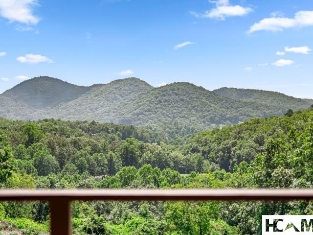 1135 Daves Creek Road