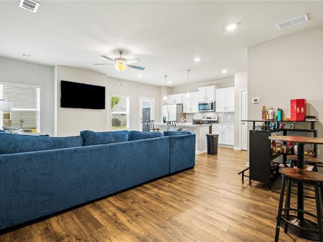 1135 Elyse Lane