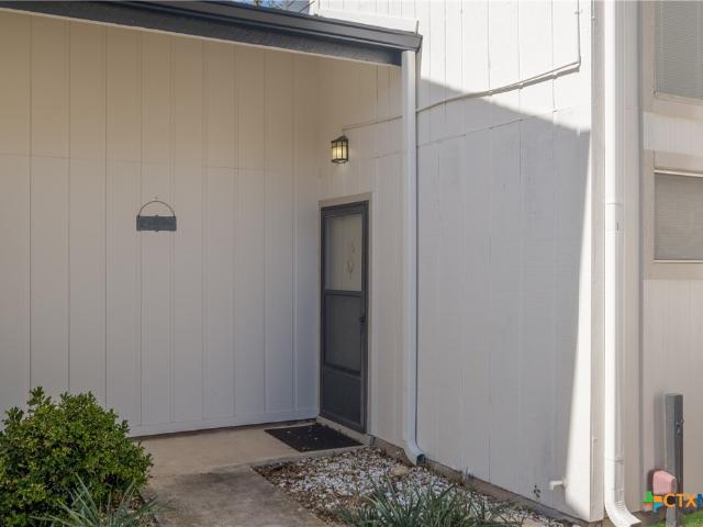 1135 Parkview Drive C16