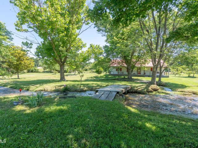 1135 Pleasant Hill Road