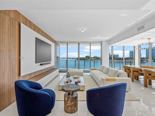 1135 rd St 406, Bay Harbor Islands, US, FL