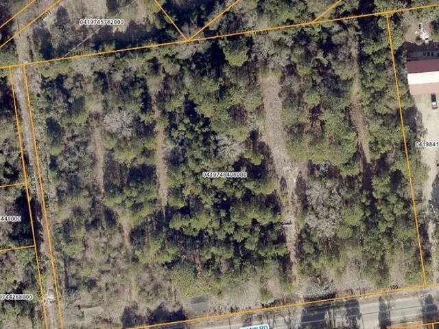1135 Shaw Rd, Fayetteville, NC 28311
