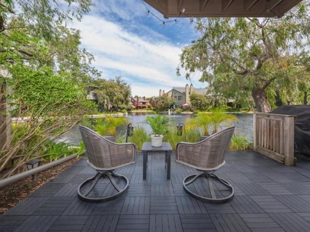 1135 Shoreline Dr, San Mateo, CA 94404