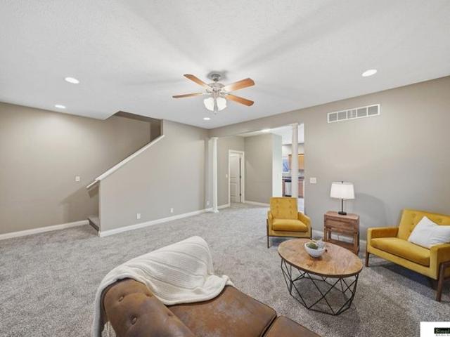 1135 Turtle Creek Rd, Lincoln, NE 68521