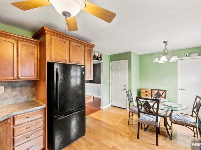 1135 Valley Road # B