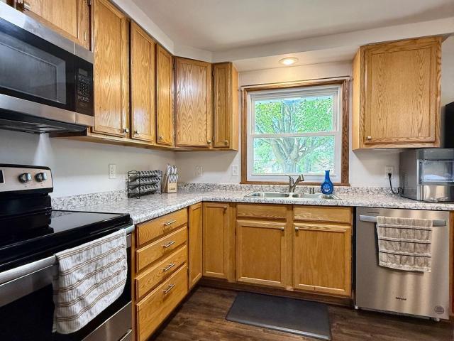 1135 w marquette street