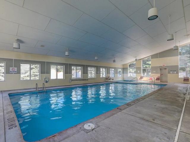 1135 W Superior St, Wayland, MI 49348