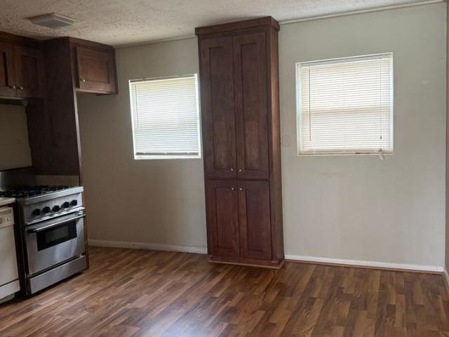 1135 Woodland Ave: Woodland Apartments 2 Bedroom Apartment for Rent at 1135 Woodland Ave Ne, Atlanta, GA 30324 Lindridge Martin Manor