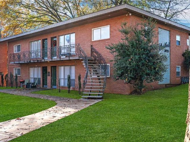 1135 Woodland Avenue NE
