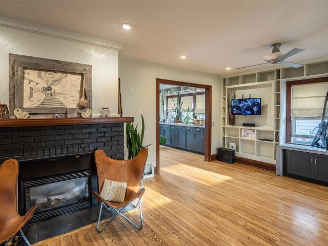 1135 46th Street